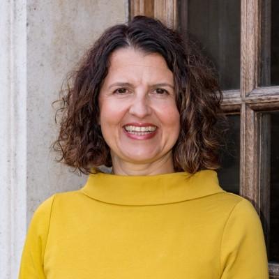 Esther Chesterman | OEB